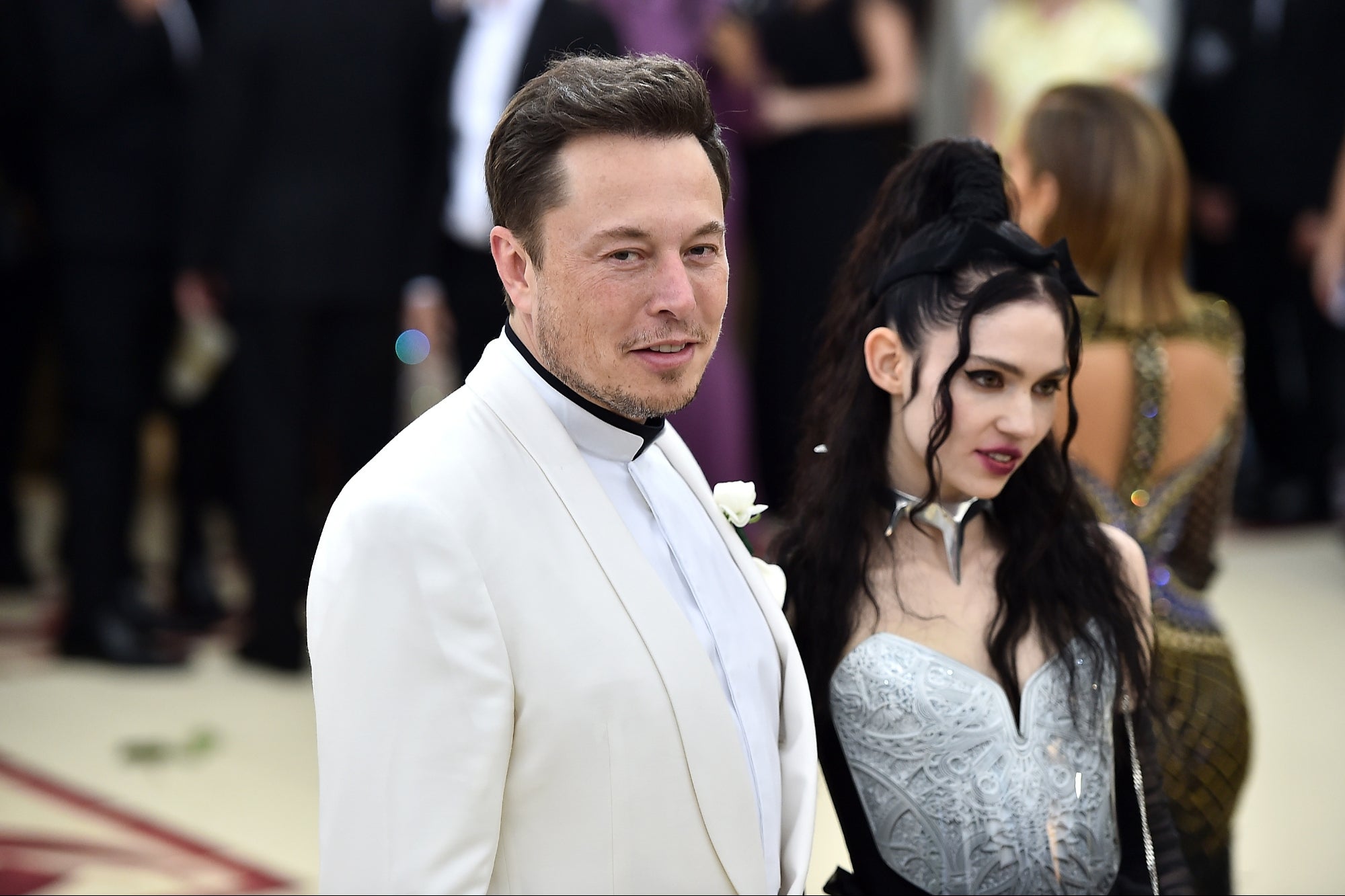 Elon Musk y Grimes se separan oficialmente 'en excelentes términos'