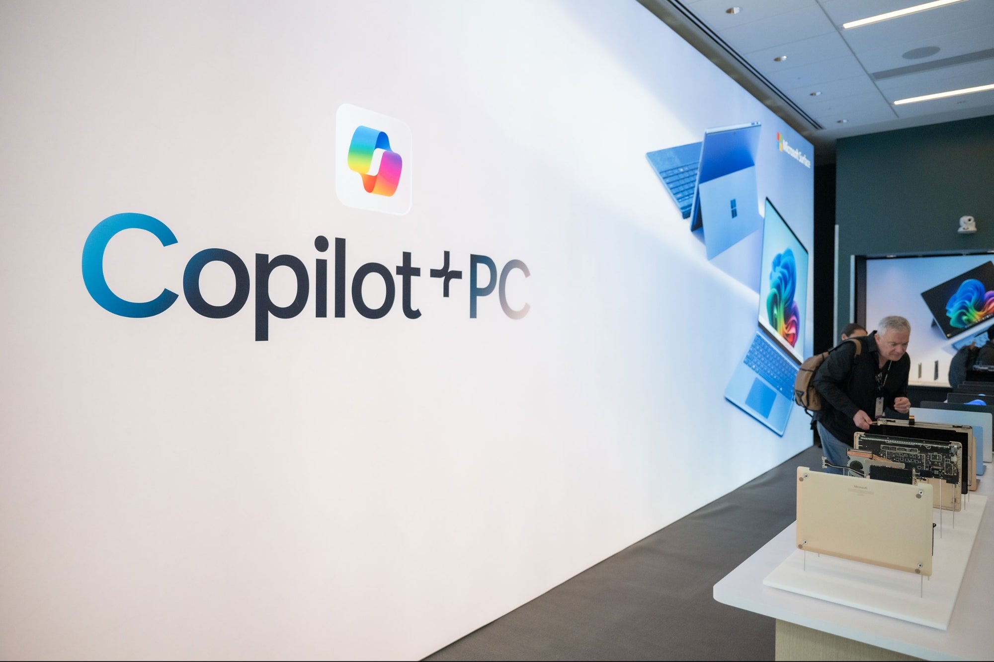 Microsoft lanza Copilot+, una nueva línea de computadoras equipadas con IA
