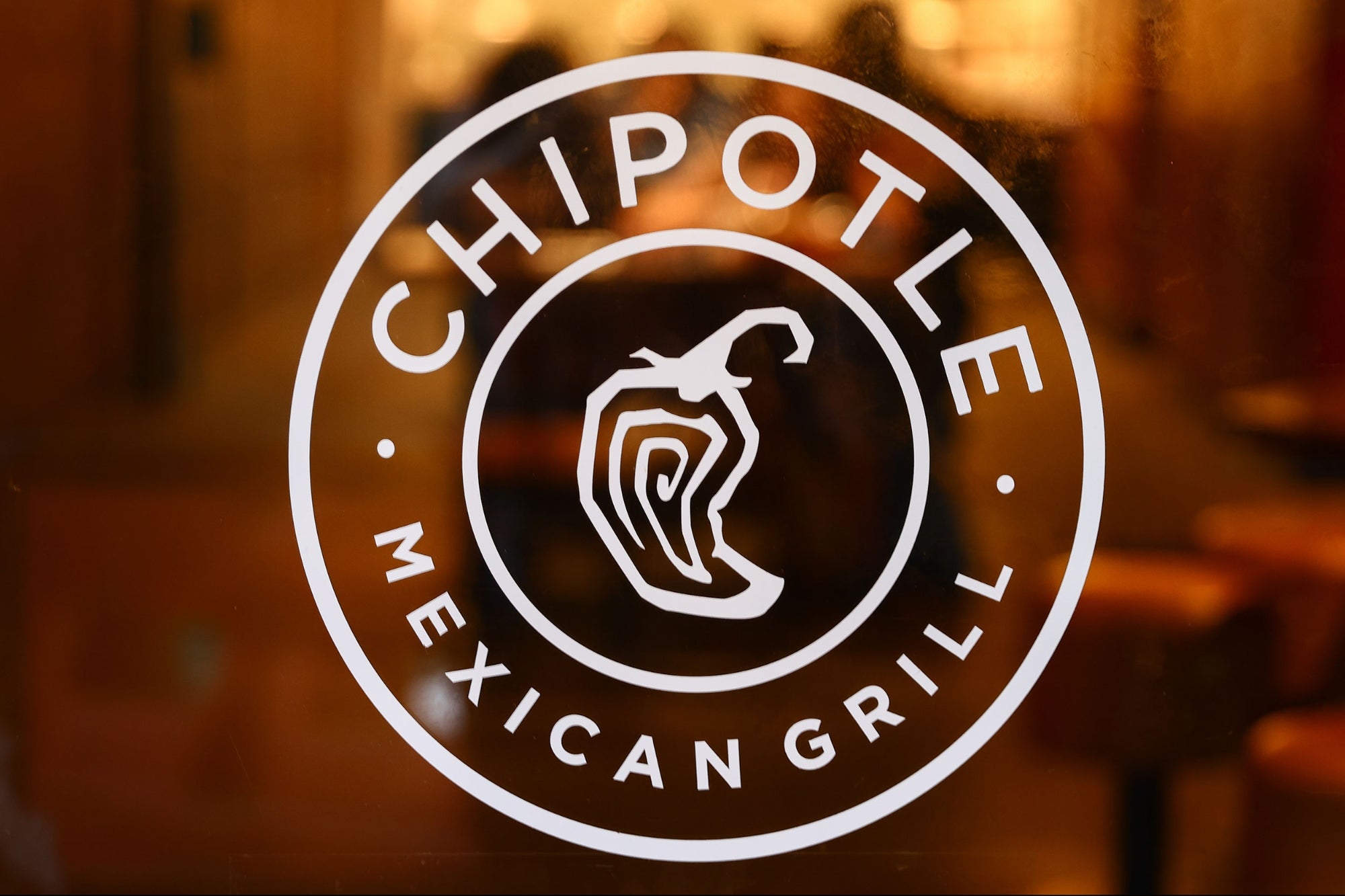 Chipotle revoluciona la contratación: la IA toma el mando con Ava Cado