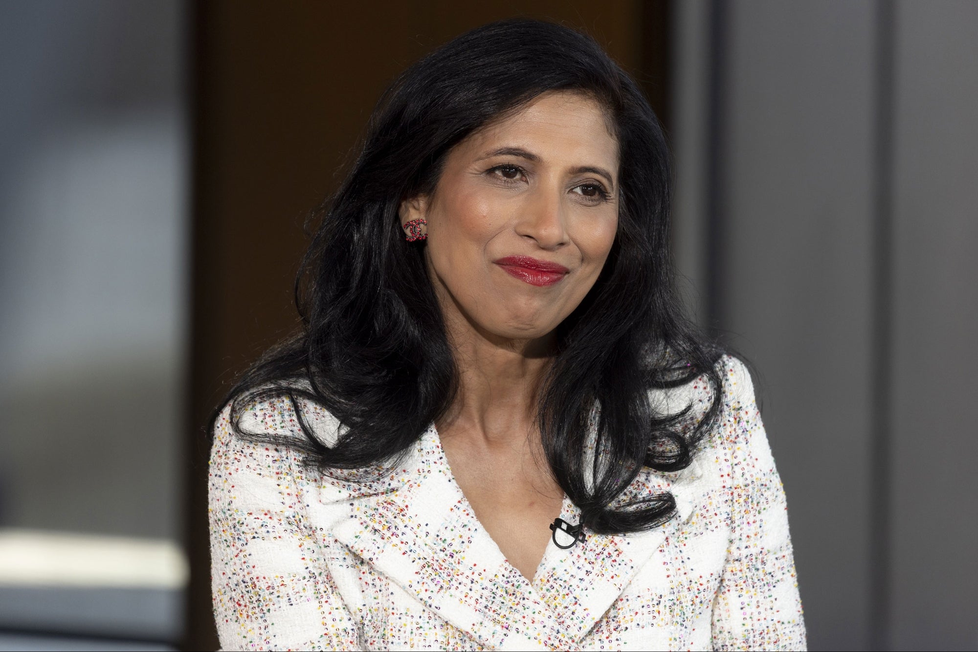 Leena Nair, CEO de Chanel, expresa su decepción tras visitar Microsoft ...