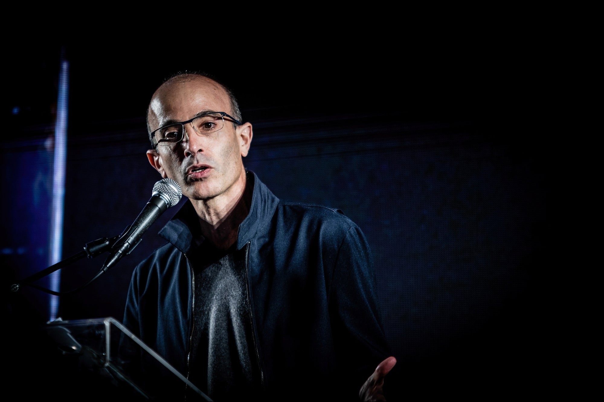 Yuval Noah Harari lanza una advertencia: "La IA puede acabar con el ...